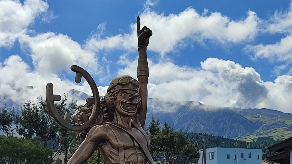 Kumamoto's One Piece Statues - Explore Kumamoto